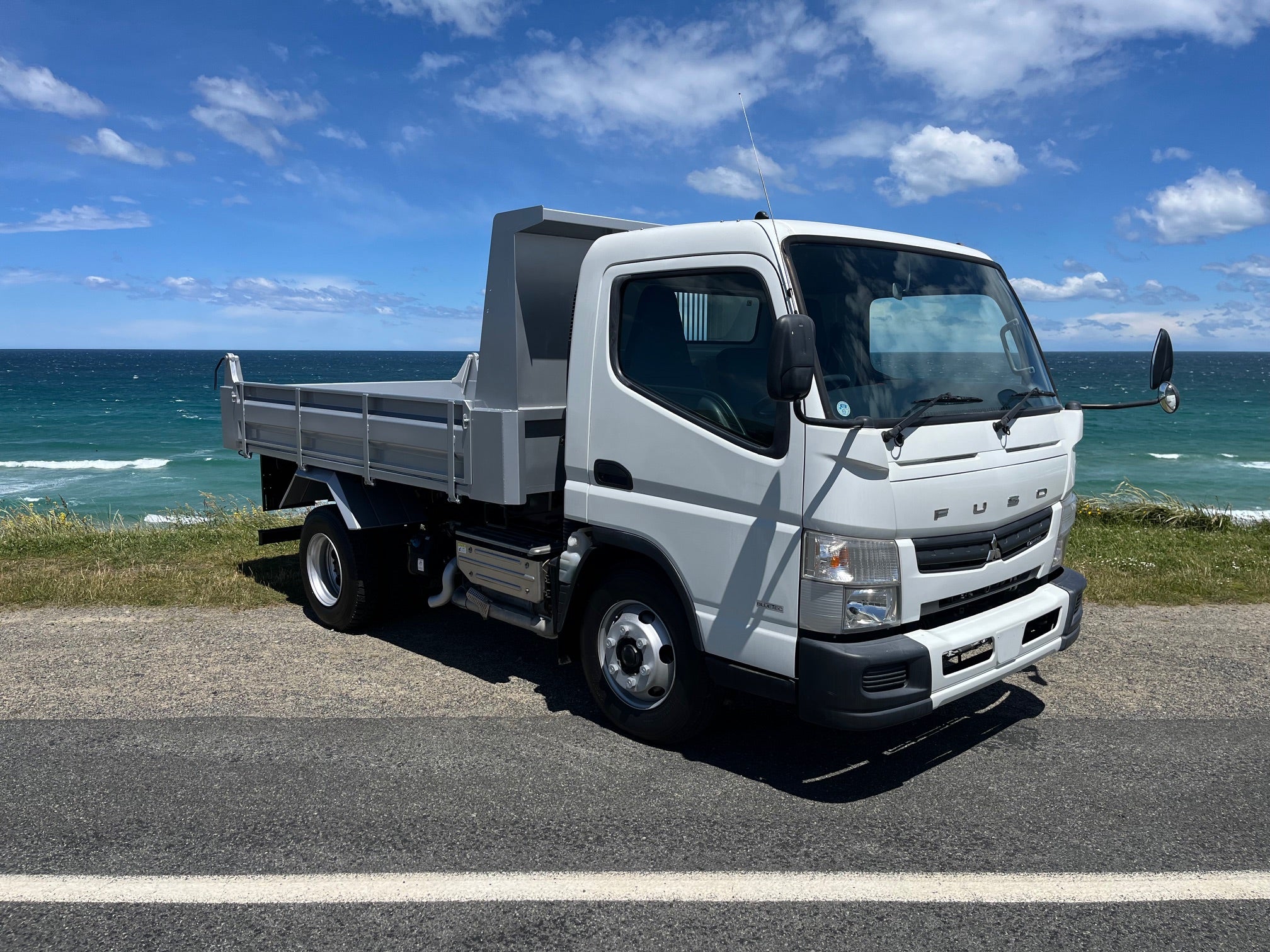 Near New Condition 4T Canter Tipper