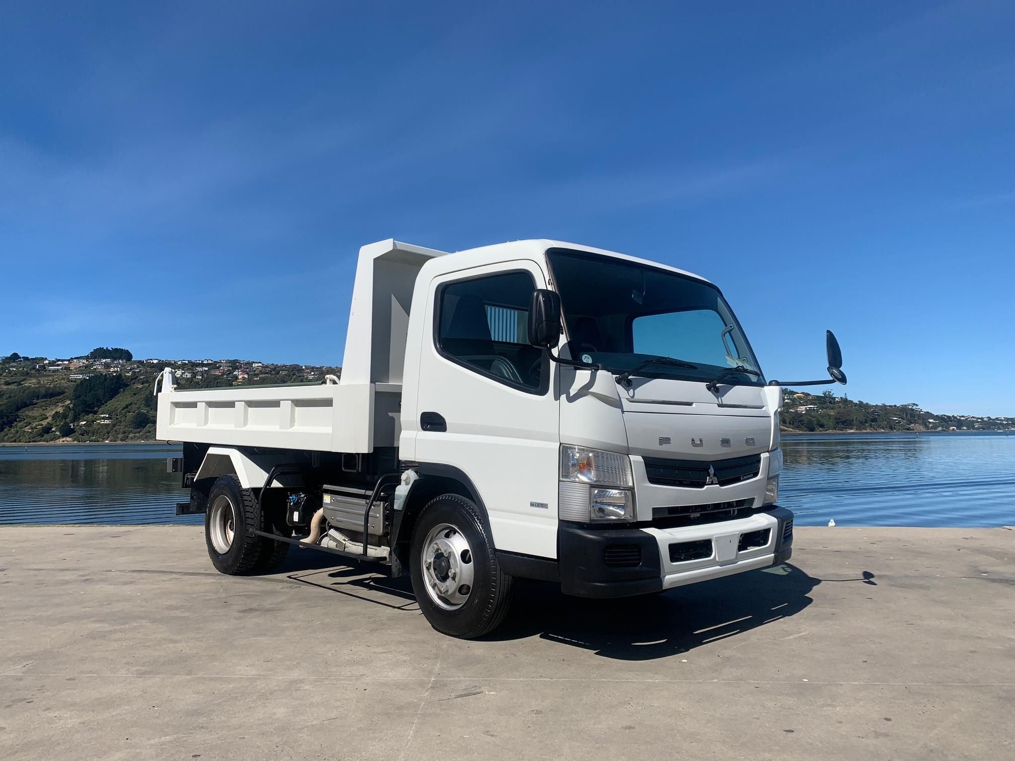 2015 FUSO Canter Very Low kms 4T Tipper